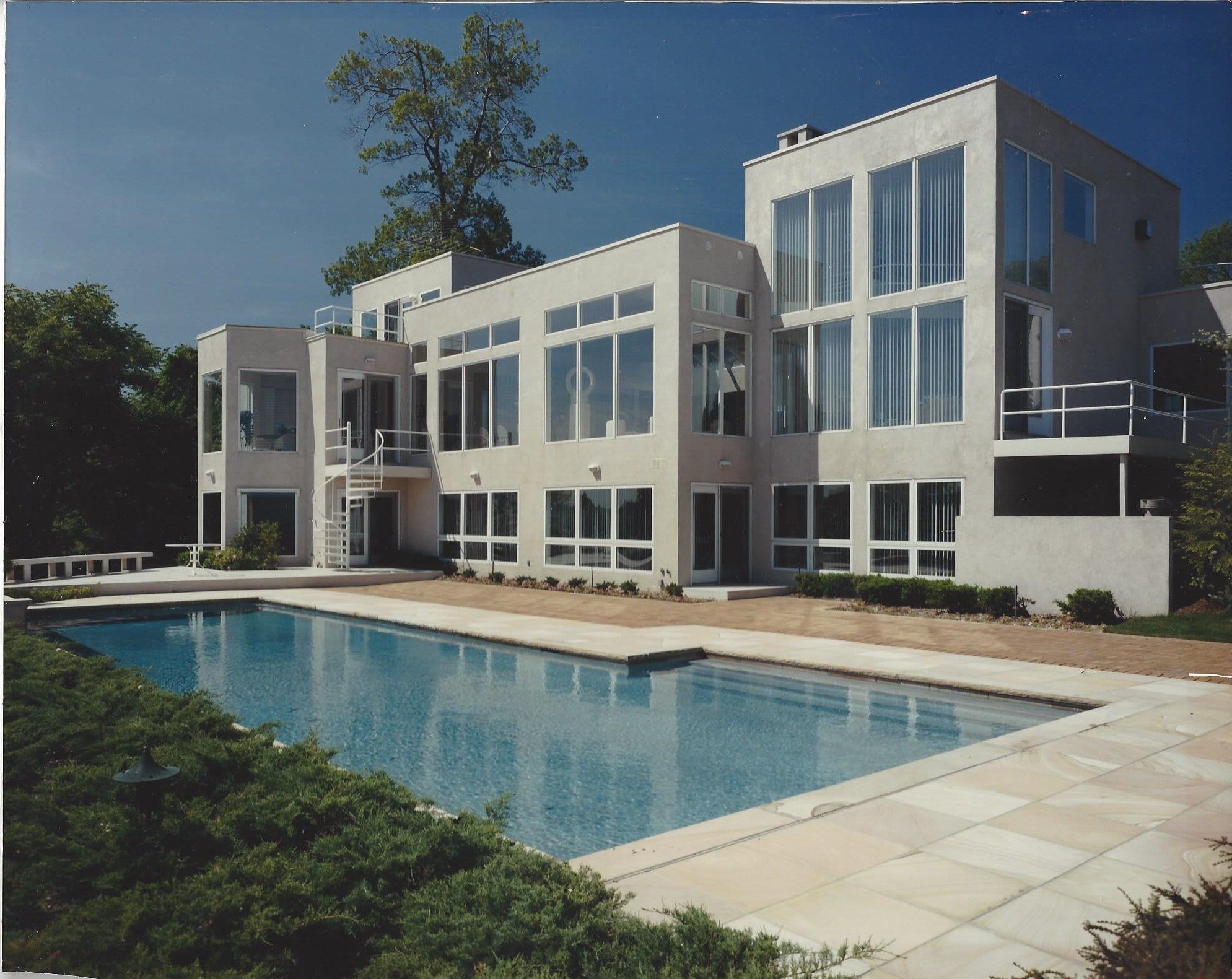 Sandspoint – The Metro Group | Real Estate Development